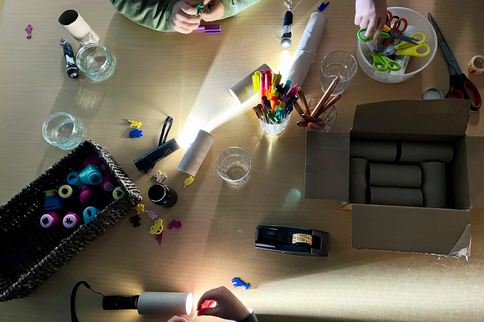 Licht und Schatten – einfache, aber effektvolle Experimente - INA ...