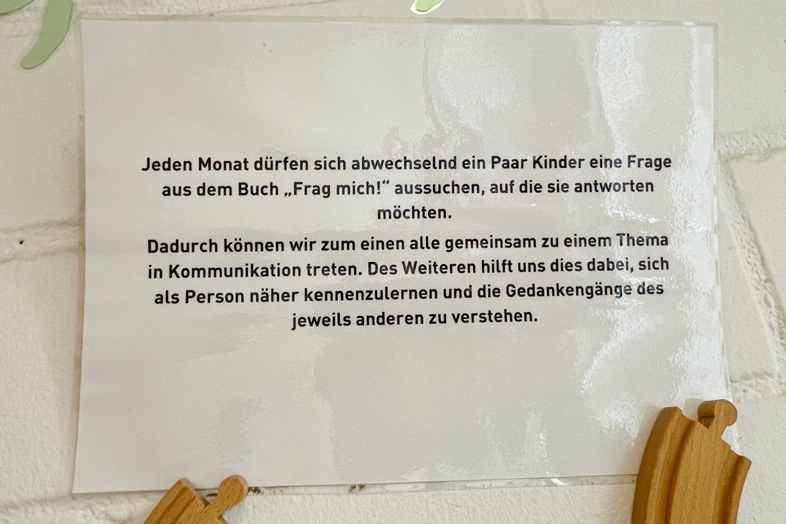 Neue Blätter am Sprachbaum der Kita Bülowstraße - INA.KINDER.GARTEN