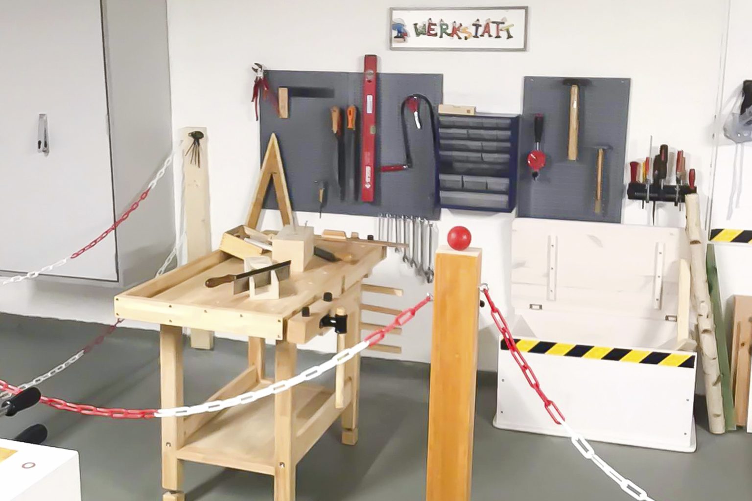 Hammer, Säge und Hobel - INA.KINDER.GARTEN